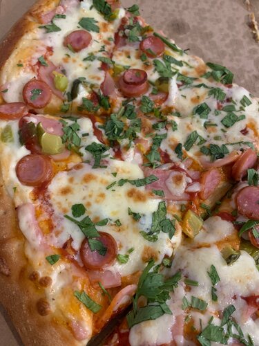 Mia pizza store