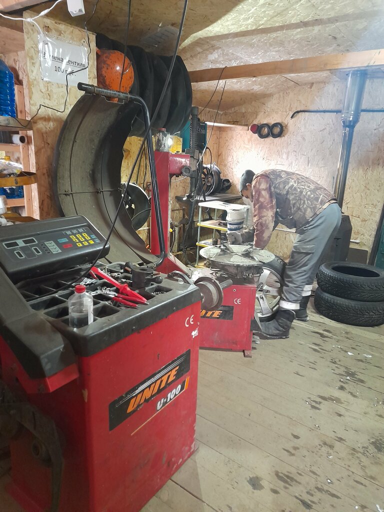 Oto lastik tamiri У Шурика, Yaroslavskaya oblastı, foto