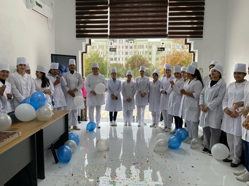 Meslek yüksekokulu Med invest innovative medical technical school, Buhara, foto