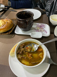 Restaurant Rayhon (Karatash Street No:2), restoran  Taşkent'ten
