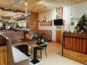 Panda (Krasnoarmeyskaya Street No:128), restoran  Tomsk'tan