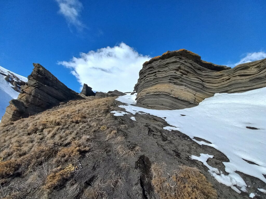 Dağ zirvesi Sharayi, Aragatsotn, foto