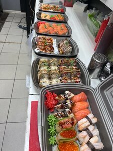 Sushi-time (ulitsa Lenina No:59, stanitsa Medvyodovskaya), suşi restoranı  Krasnodarski krayından