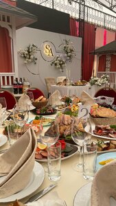 Infinity (Pobedy Avenue No:114/4), restoran  Orenburg'dan