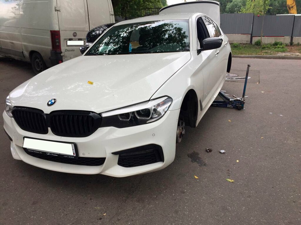 Oto lastik tamiri Chestyre, Saint‑Petersburg ve Leningradskaya oblastı, foto