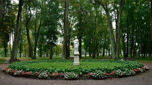 Верхний Голландский сад (Leningrad Region, Gatchina, Verkhniy Gollandskiy sad), bahçe  Gatchina'dan