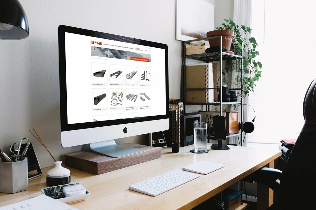 i̇nternet pazarlama şirketi Panteon Web Studio, Saint‑Petersburg, foto