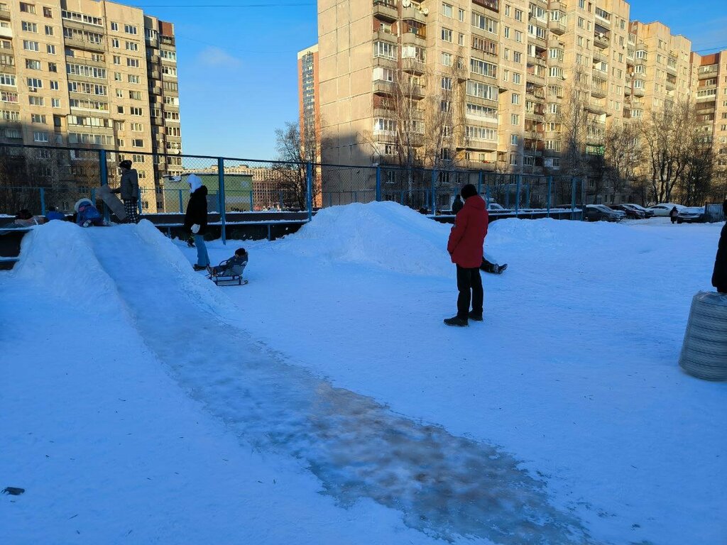 Buz pateni pistleri Ice rink, Saint‑Petersburg, foto