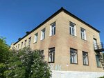 Средняя общеобразовательная школа № 4 (Proletarskaya ulitsa No:101), ortaokul  Karabaş'tan