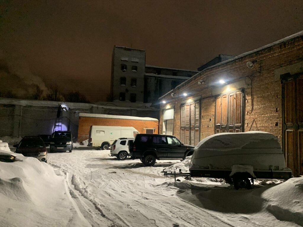 Özel tekniklerin onarımı Станция техобслуживания, Kondopoga, foto