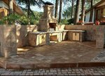 Уютный Двор (Дарсановский переулок No:10), kaldırım taşları  Yalta'dan