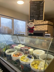 Кафе (Volgograd Region, Gorodishchenskiy rayon, Yerzovskoye gorodskoye poseleniye, rabochiy posyolok Yerzovka, ulitsa Mayora Dmitriya Kuznetsova), kafe  Volgogradskaya oblastından