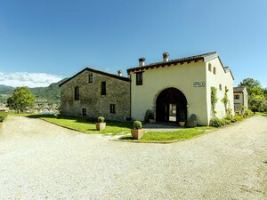 Belvilla by Oyo Bilo Grande Della Cascina (Lombardy, Brescia, Salò), otel  Lombardiya'dan
