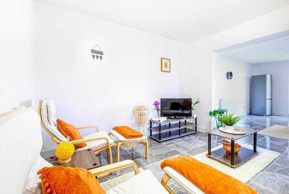 Otel Karah Suites - Bristol Filton, İngiltere, foto