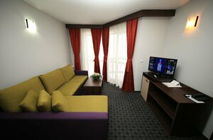 Mpm Guinness (Blagoevgrad Province, Bansko, Bansko, улица Болгария), otel  Baniçka'dan (Bansko'dan)