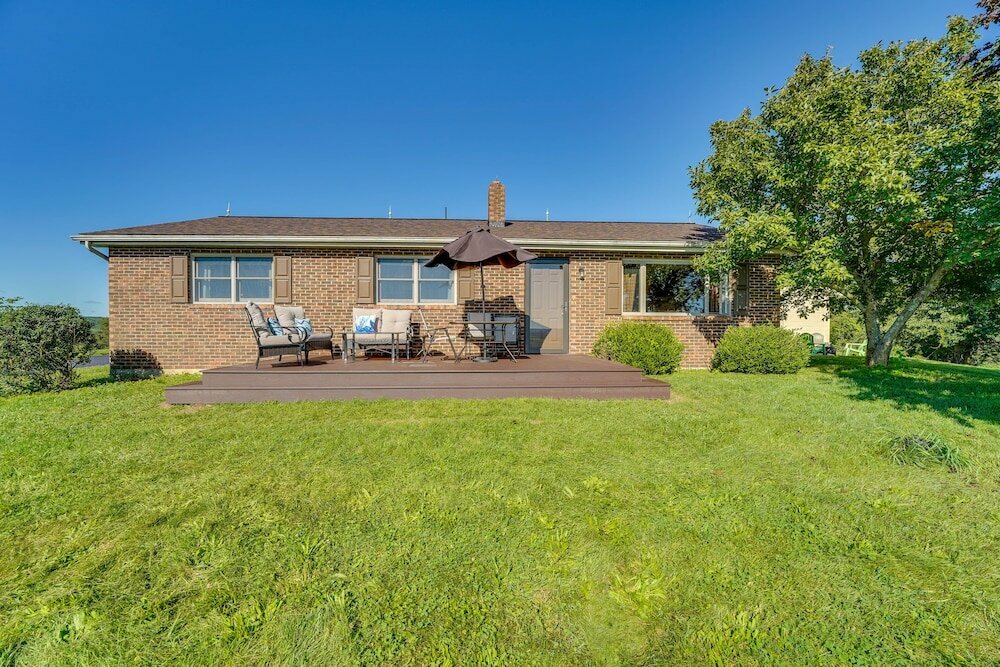 Otel Muncy Vacation Rental w Deck & Views, Pennsylvania, foto