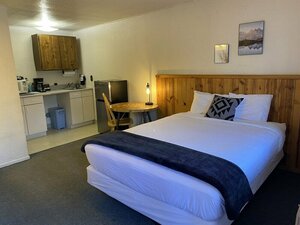 Columbia Point Resort (Washington, Stevens County, Colville), otel  Washington Eyaleti'nden