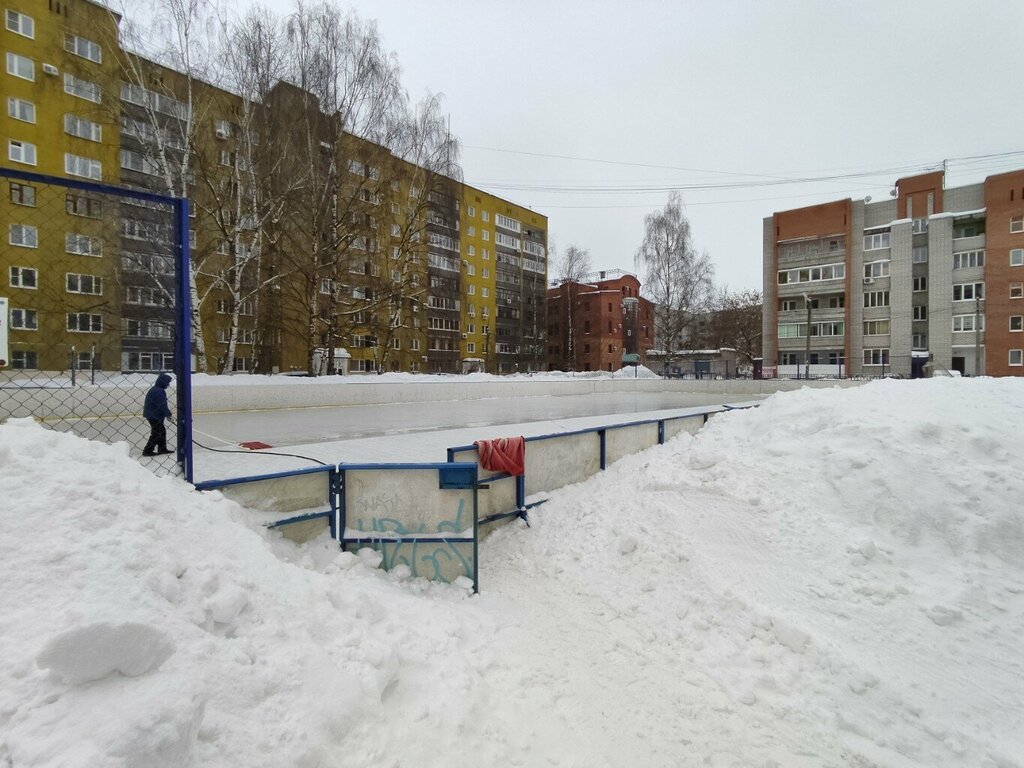 Buz pateni pistleri Каток, Yaroslavl, foto