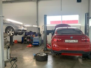 Ultra Auto Service (Promyshlennaya ulitsa No:8к3, posyolok Kutuzovo), otomobil servisi  Kaliningradskaya oblastından