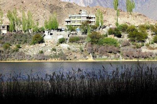 ГОСТИНИЦА ARCADIAN PTDC GUPIS HUNZA, Джамму и Кашмир, Индия от 10505 ...