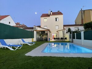 Pensión San Antón - Hostel (Galicia, A Coruña, Calle San Antonio, 12), otel  Galisya'dan