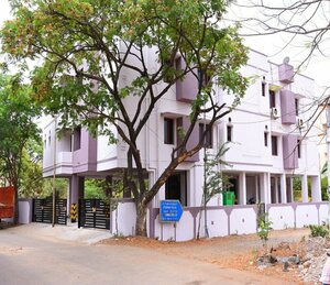 Aishwaryam Deshna Service Apartment (State of Tamil Nadu, Chennai, Green Line, Anna Nagar Tower), otel  Tamil Nadu'dan