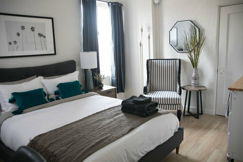 Otel Charming Studio in Beverly Boulevard! Sleeps 2!, Los Angeles, foto