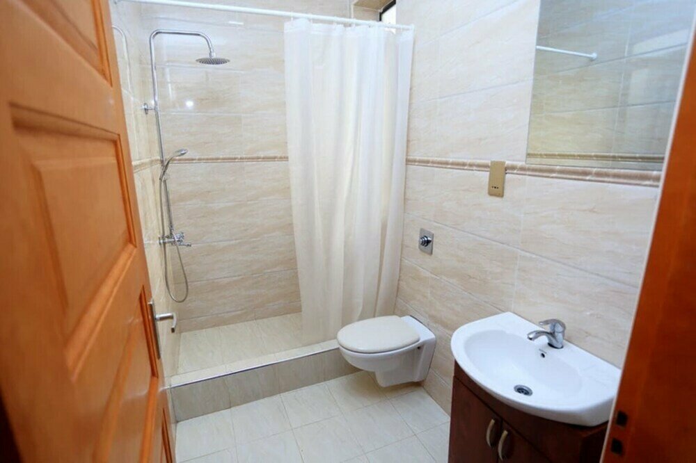 Otel Deluxe 3-bed Apartment With Swimming Pool, Kampala, foto