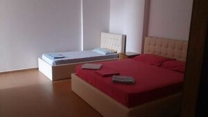 Vlora apartments (Albanian State Road 8), otel  Avlonya'dan