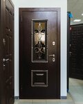 Dom AKS (Syrym Datuly kóshesi No:10/1), kapılar  Aksay'dan