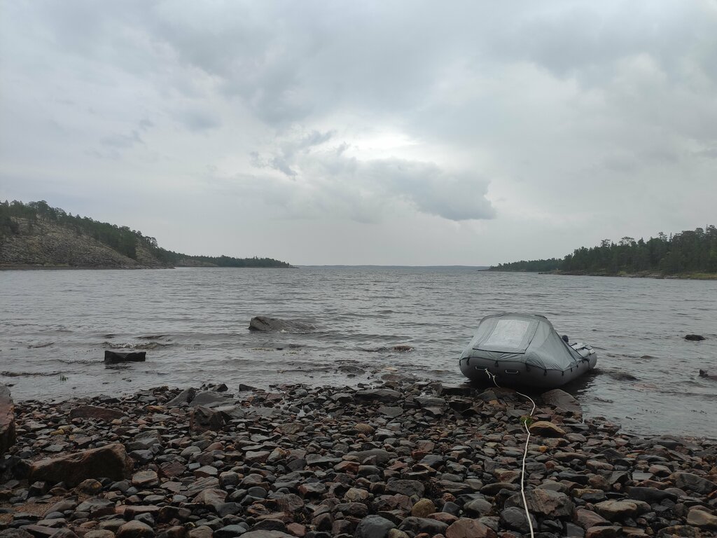 Pınar, çay Spring, stream, Karelya, foto