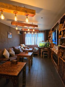 Зерна (Leninskaya ulitsa No:68, Urban-Type Settlement of Slavyanka), kafe  Primoriye'den