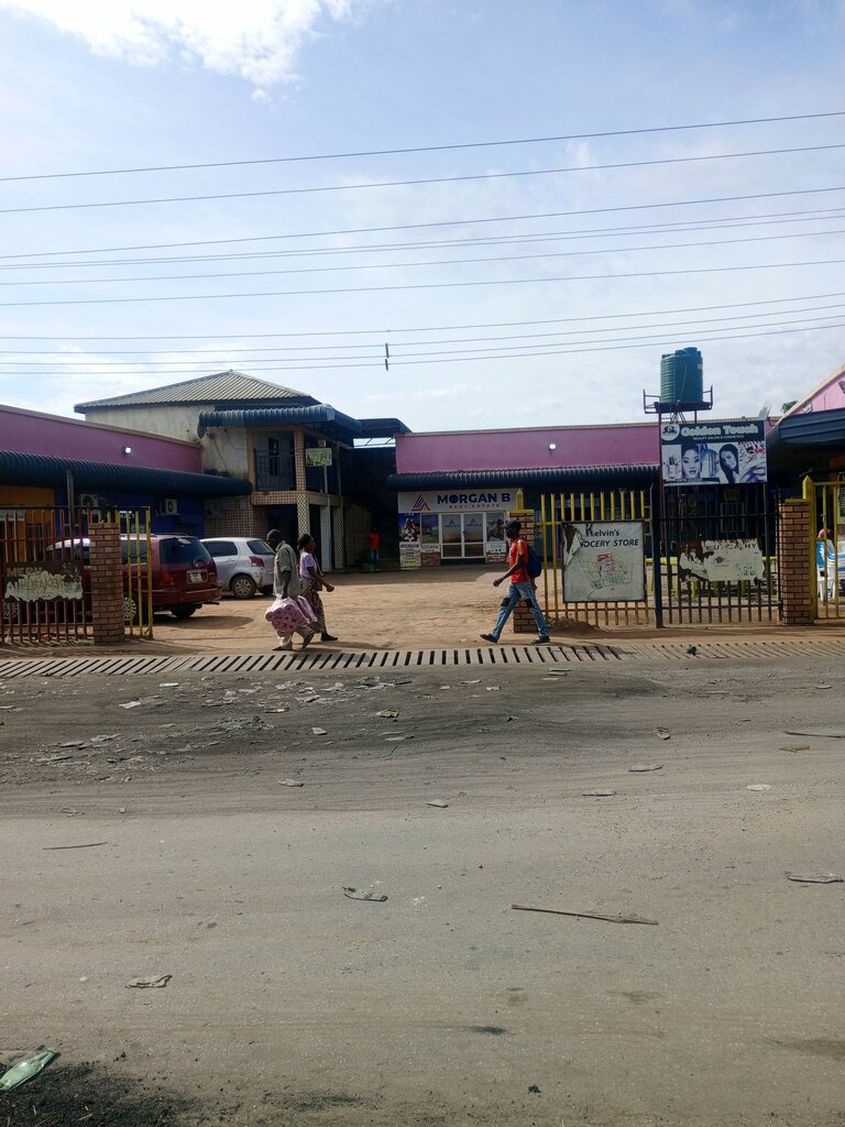 Alışveriş merkezleri Chalo Bantu & Sons Shopping Complex, Lusaka, foto