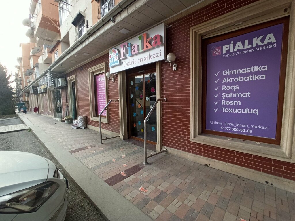Eğitim merkezleri Fialka, Bakü, foto