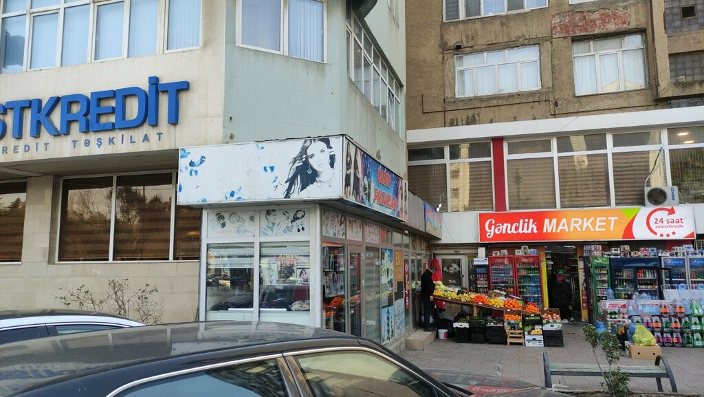 Giyim mağazası Qadın paltarları, Bakü, foto