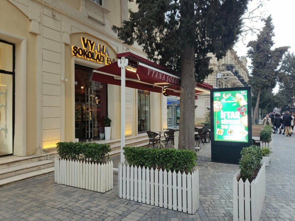 Kahve dükkanları Vyana, Bakü, foto