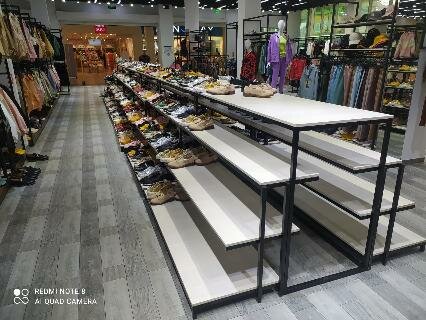 Satış ekipmanları firmaları Bastau, Almatı, foto