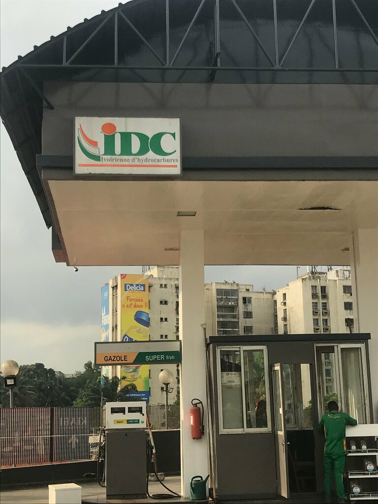 Benzin istasyonu Station Idc sococe deux plateaux, Abican, foto