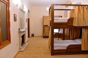 Baku Home Hostel (Mehdi Huseyn Street No:86, Baku), otel  Bakü'den