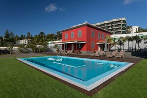Century House (Caminho da Quinta No:2, Funchal), otel  Madeira'dan
