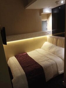 Dream Paradise Hotel (Hong Kong, liniya Tunchun, Kowloon MTR station), otel  Kowloon'dan