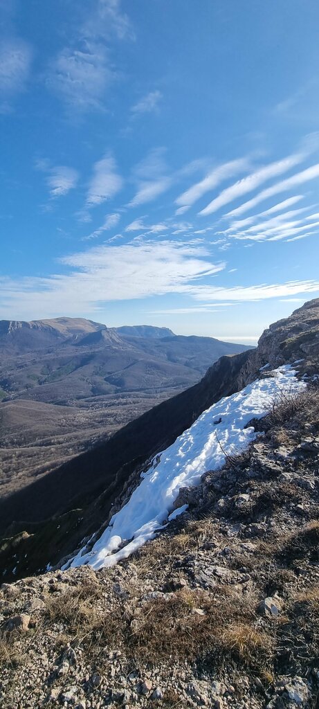 Pınar, çay Spring, stream, Kırım Cumhuriyeti, foto