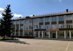 Петропавловская средняя общеобразовательная школа имени Героя Советского Союза Д.А. Жукова (Partizanskaya ulitsa No:21, selo Petropavlovskoye), ortaokul  Altayski krayından