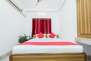 Oyo 10246 New Silver Inn (State of West Bengal, Kolkata), otel  Kalküta'dan