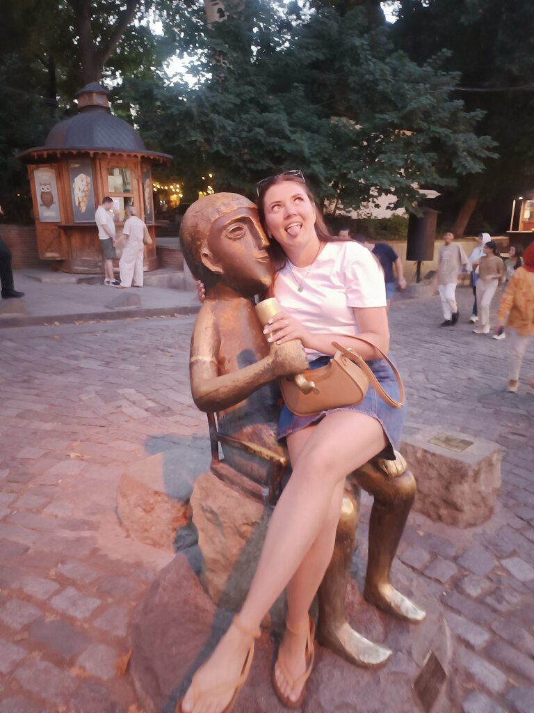 Tren istasyonu Kutaisi-2 Station, Kutaisi, foto