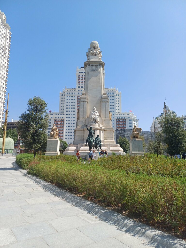 Metro istasyonu Estación de Plaza de España, Madrid, foto