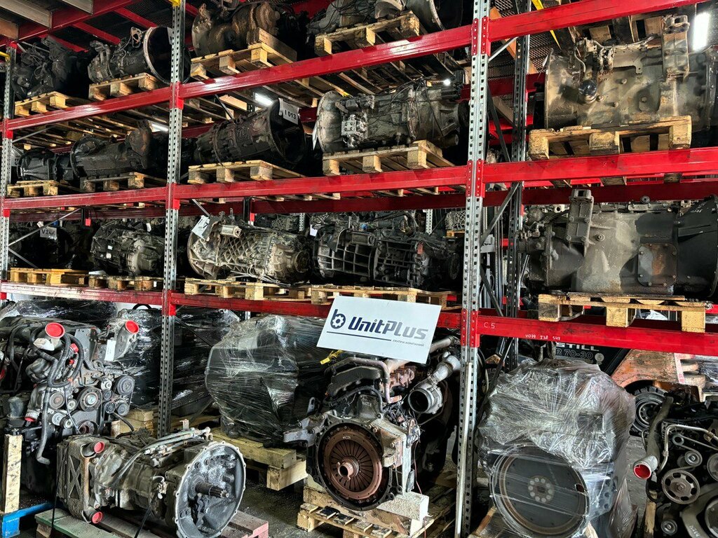 Çıkma yedek parça UnitPlus, Saint‑Petersburg, foto