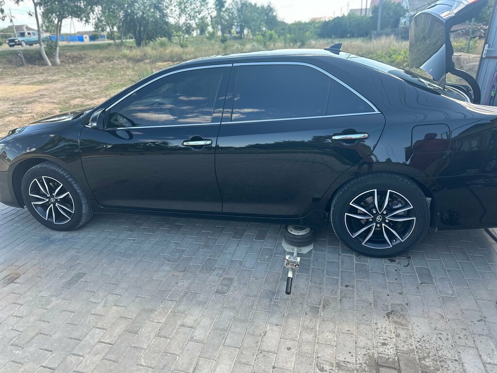 Oto lastik tamiri Шиномонтаж, Kırım Cumhuriyeti, foto