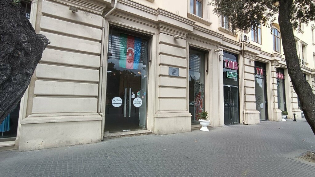 Giyim mağazası Freedom, Bakü, foto