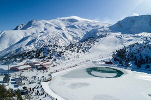 Erzincan Ergan Kış Sporları Merkezi (Erzincan, Erzincan Merkez, İnönü Mah.), dağ zirvesi  Erzincan'dan